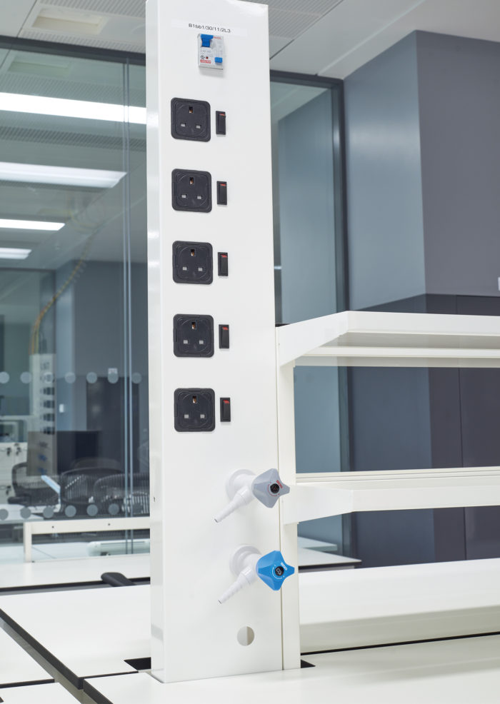 SMARTLab - Service Masts - W.E. Marson